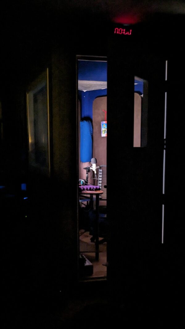 Studio - Arielle DeLisle